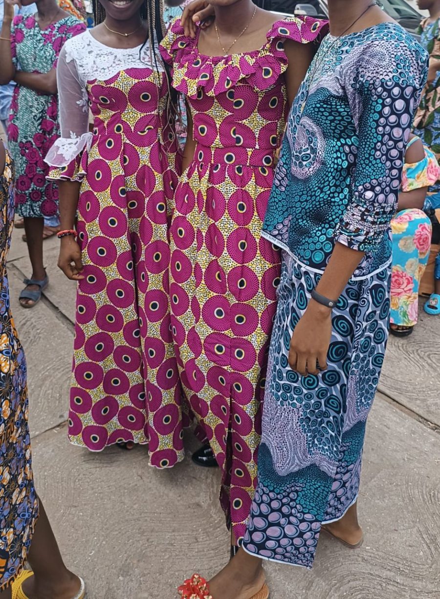 Zwischen Stoff und Farben - Die Farben Benins